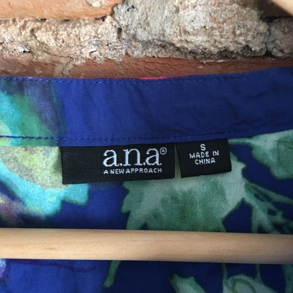 a.n.a | Tops | Ana Floral Button Up Blouse | Poshmark